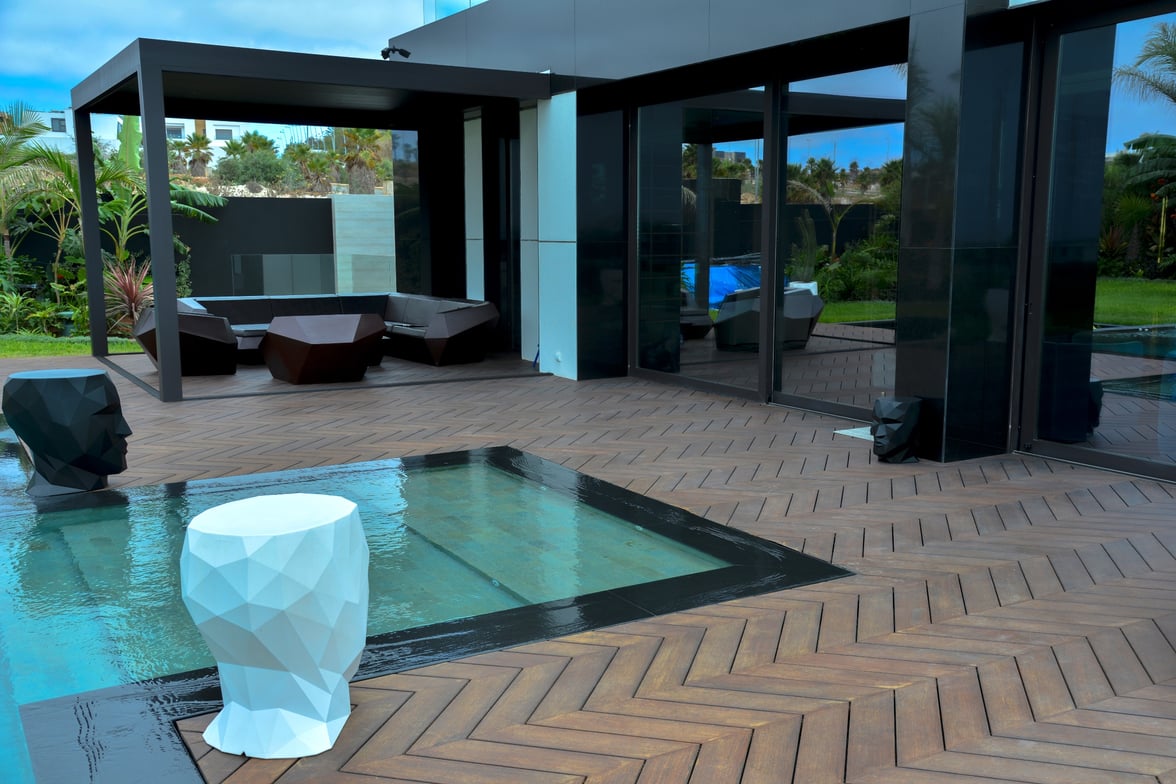 Luxurious bamboo decking in chevron pattern